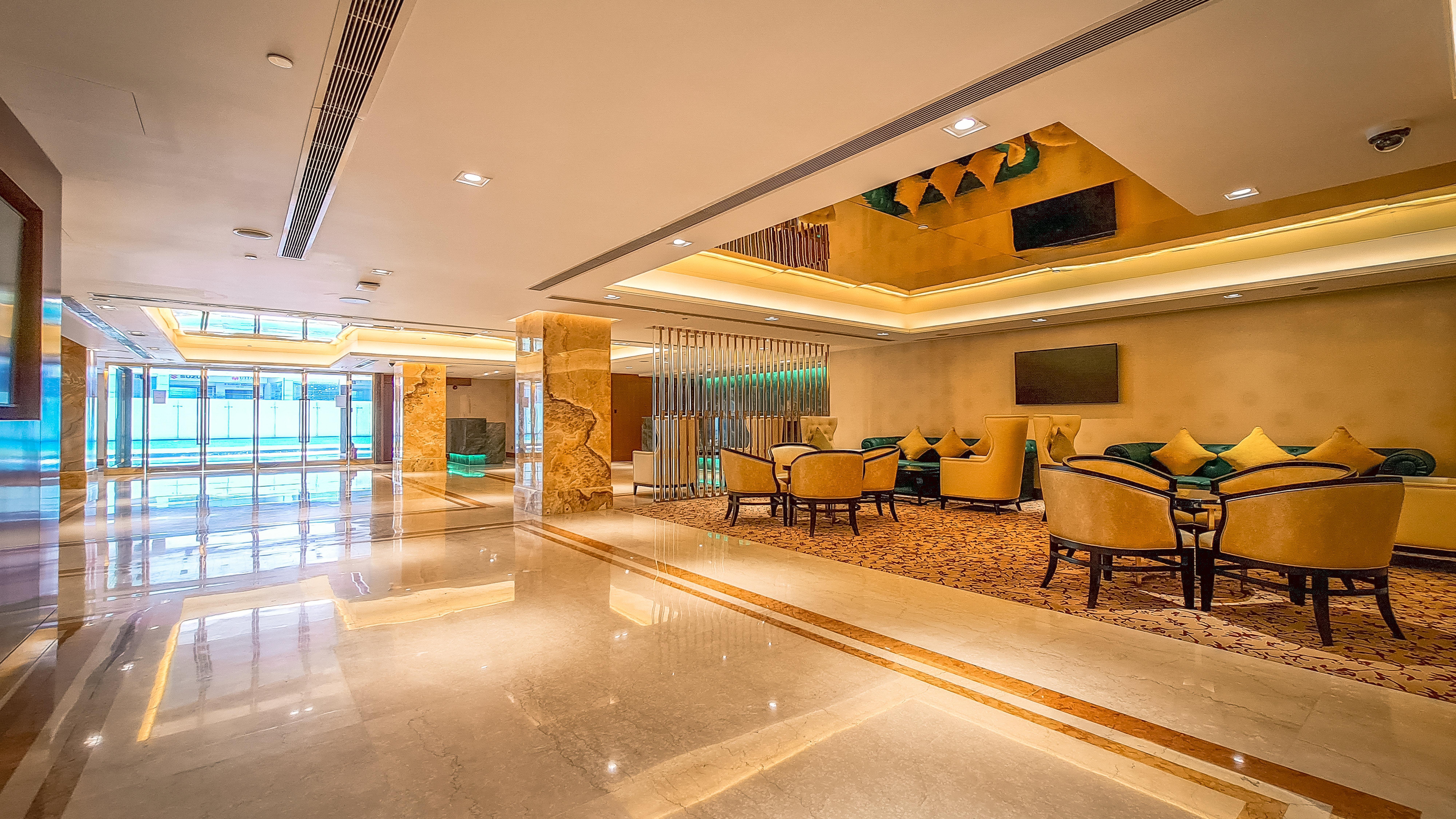HOLIDAY INN DHAKA CITY CENTRE BY IHG 5⋆ ··· Bangladesh ··· Great Deals ...